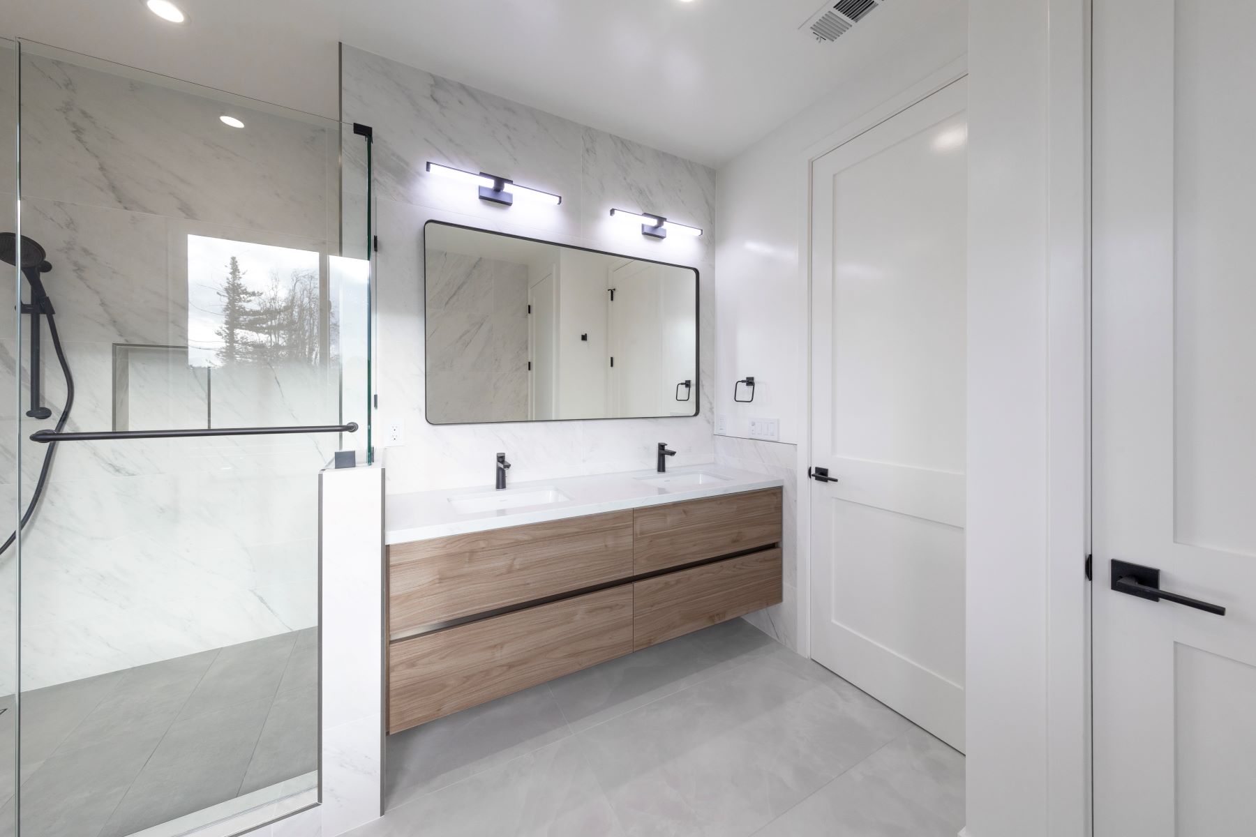 Customer projects - Ronbow Cabinets